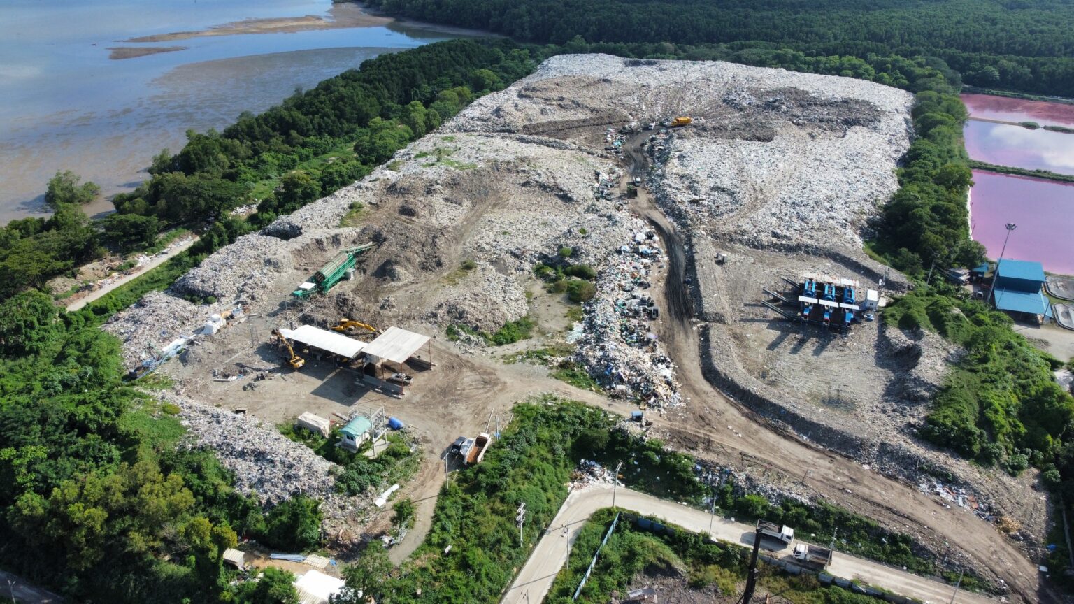 Phuket's Waste Crisis, total amount over 1,200 ton per day - EJEC-Thailand